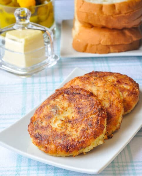 Newfoundland Fish Cakes – a decades old traditional favourite ...