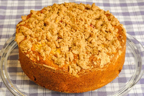 Strawberry Mango Crumb Cake - ideal for summer brunches.