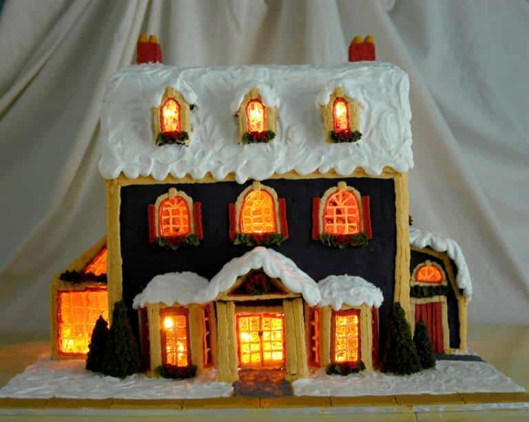 Detailed Instructions for Making a Lighted Gingerbread House