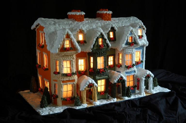 Detailed Instructions for Making a Lighted Gingerbread House
