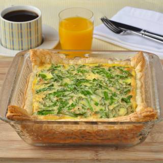 Parmesan Spinach Quiche with warm tomato garlic compote