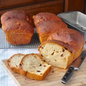 Newfoundland Raisin Bread - a decades old traditional favourite!