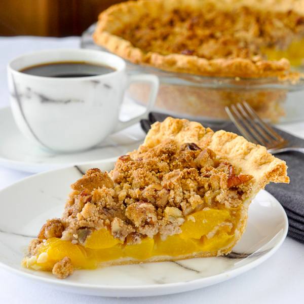 Pecan Peach Crumble Pie. Two southern favourites in one pie! - Rock Recipes