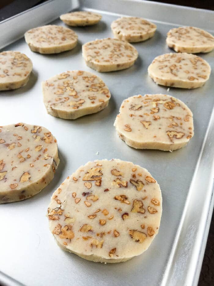 Toffee Pecan Shortbread Cookies - ultimately decadent shortbread!