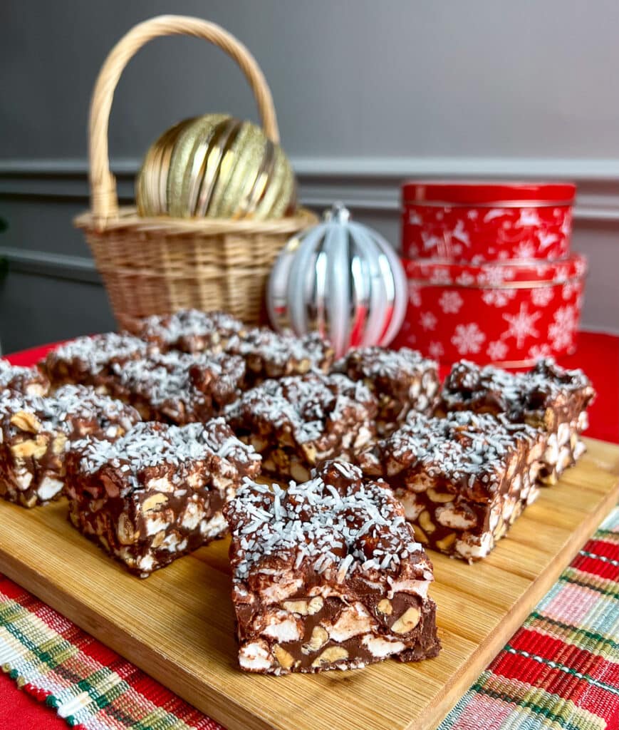 Peanut Butter Rocky Road Bars. Easy, no bake, old fashioned fave!
