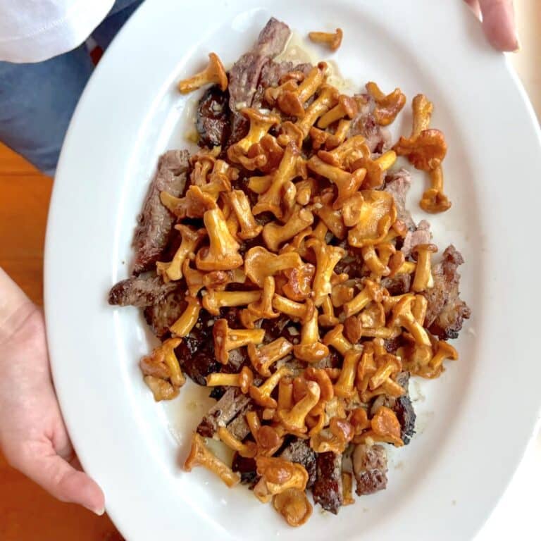 Chewy Raisin Bars. Oh so easy with amazing caramel flavour! Rock Recipes