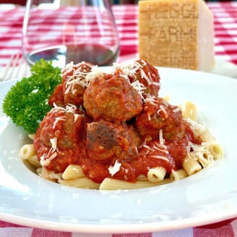 Mini Meatballs. A very versatile big batch recipe for the freezer ...